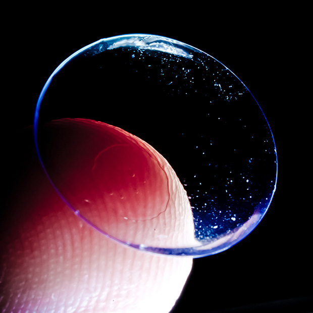 What Does A Scratched Contact Lens Look Like